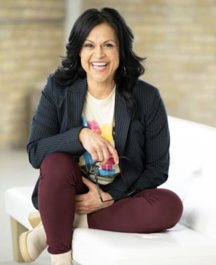 Isabel Moreno - Bill Cooper